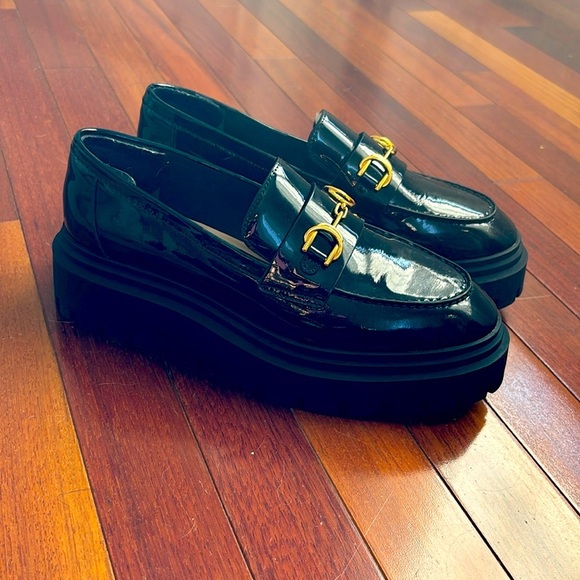 Stuart Weitzman | Shoes | Stuart Weitzman Lug Sole Loafers Black Patent ...